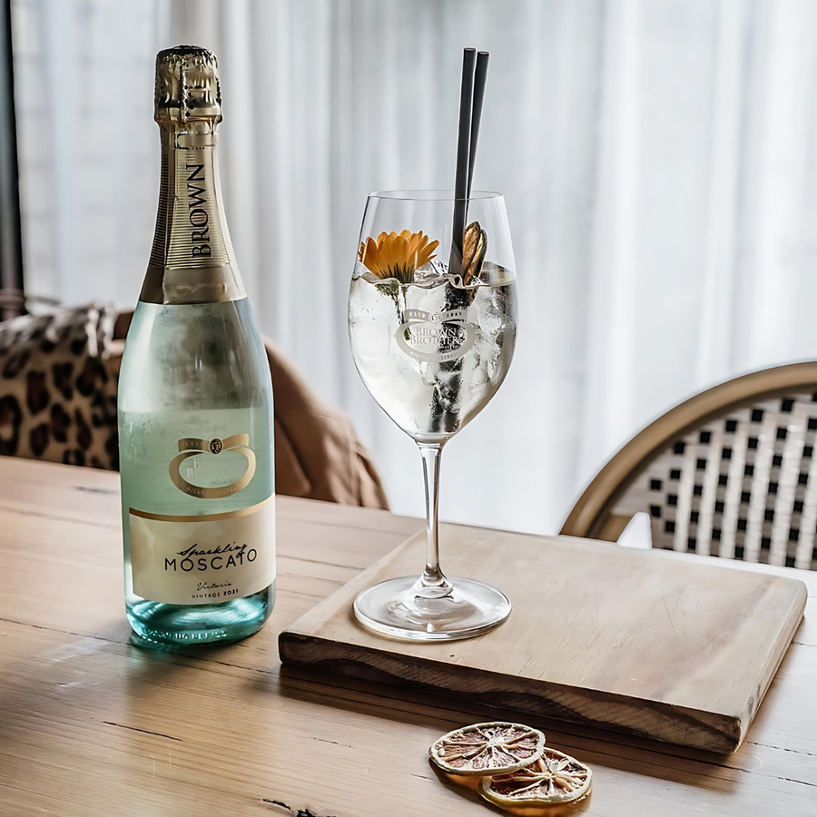 Brown Brothers Sparkling Moscato – Unitetris Corporation